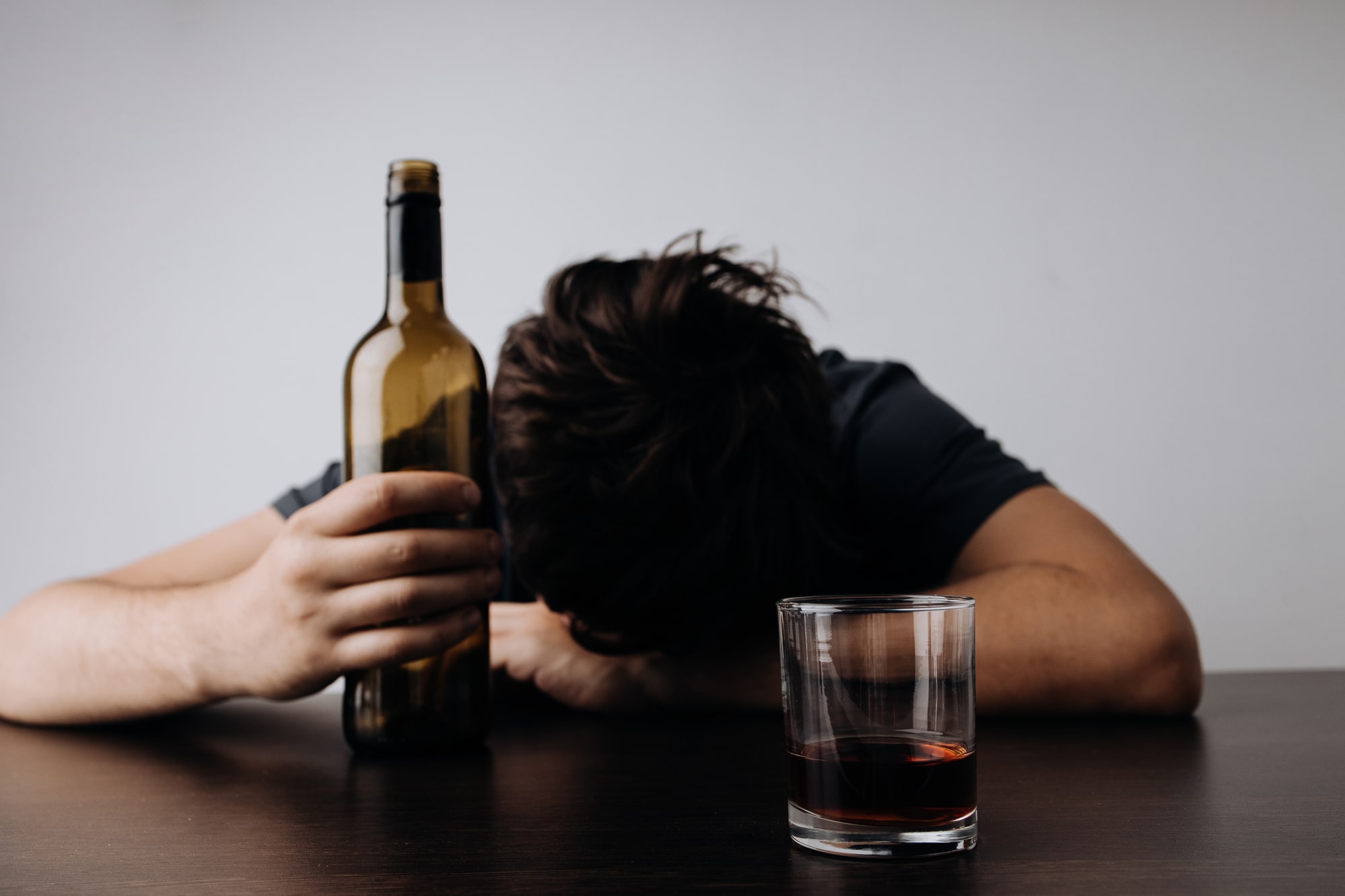 Qual é a minha relação com o álcool? Estou bebendo demais?